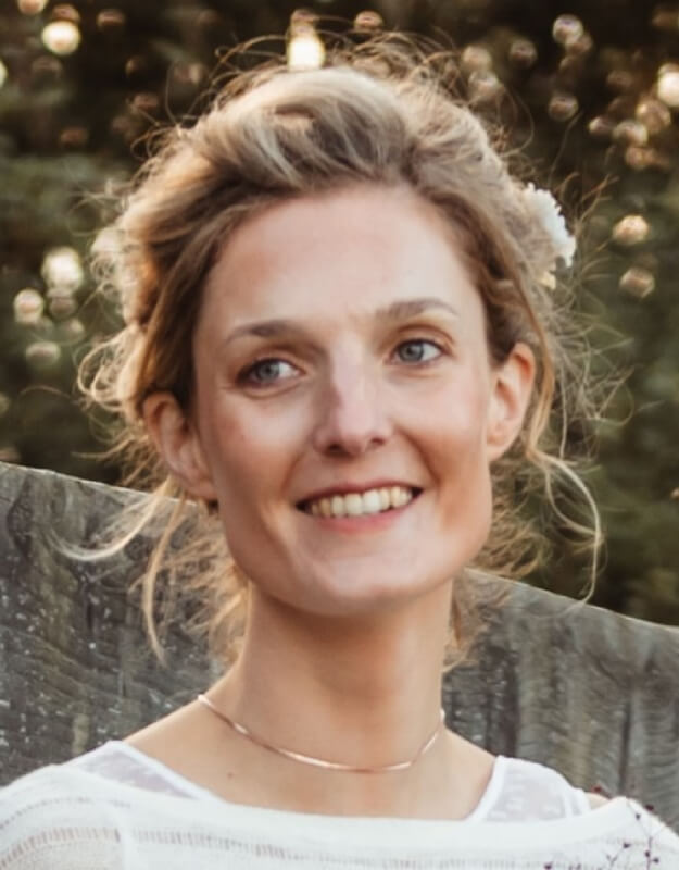 Dr. Virginie Maes - Door De Bomen Het Bos | Vind-een-Coach.be